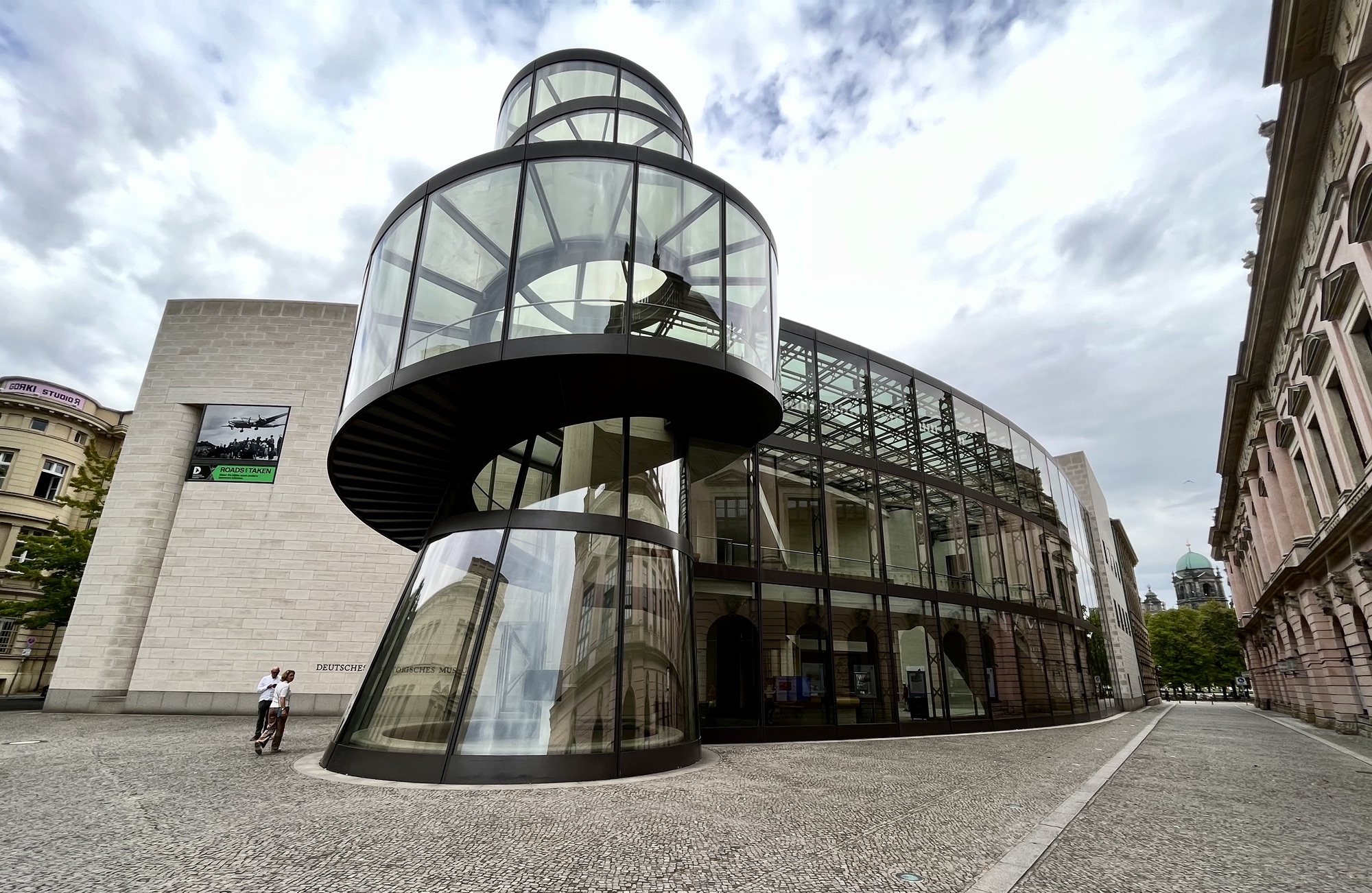 A Walk in Reverse: On Choice, Consequence and Historic Possibility ...